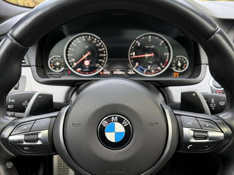 Black BMW 520 2016 in Prienai, with an engine capacity of 2.00 L and mileage of 270 thousand km for 14700 €, photo 28 on AUTOMOTO.COM.LV