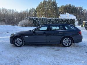 Melns BMW 520 2016 Elektrėnai, ar dzinēja tilpumu 2.00 L un nobraukumu 293 tūkst. km par 11800 €, foto 6 vietnē AUTOMOTO.COM.LV