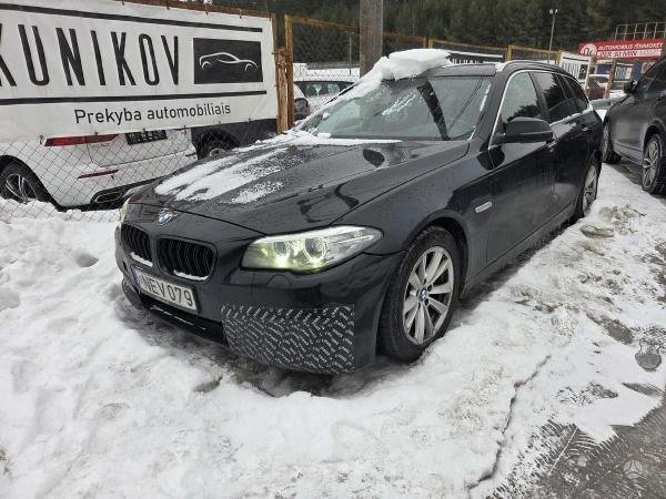 Black BMW 520 2016 in Vilnius, with an engine capacity of 2.00 L and mileage of 370 thousand km for 6200 €, photo 2 on AUTOMOTO.COM.LV