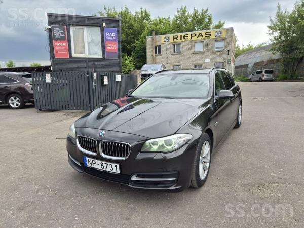 Melns BMW 520 2016 Rīga, ar dzinēja tilpumu 2.00 L un nobraukumu 268 tūkst. km par 11490 €, foto 1 vietnē AUTOMOTO.COM.LV