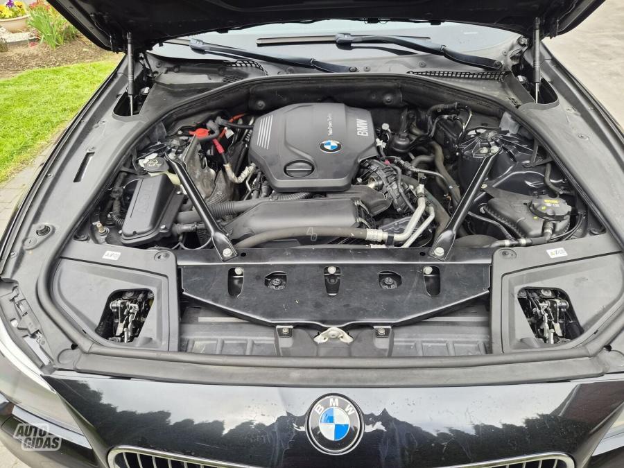 Black BMW 520 2016 in Sakiai, with an engine capacity of 2.00 L and mileage of 380 thousand km for 7999 €, photo 13 on AUTOMOTO.COM.LV