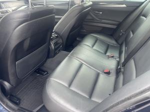 Black BMW 520 2016 in Kaunas, with an engine capacity of 2.00 L and mileage of 210 thousand km for 12100 €, photo 29 on AUTOMOTO.COM.LV