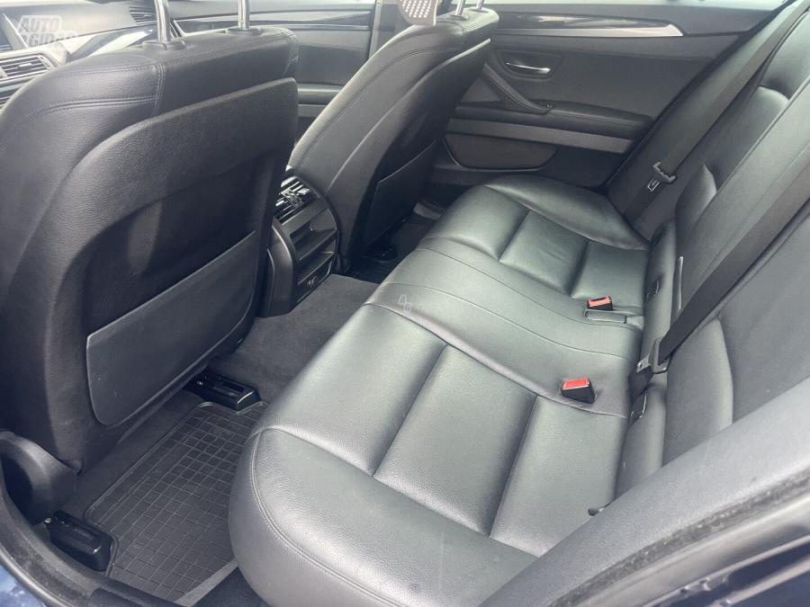 Black BMW 520 2016 in Kaunas, with an engine capacity of 2.00 L and mileage of 210 thousand km for 12100 €, photo 29 on AUTOMOTO.COM.LV