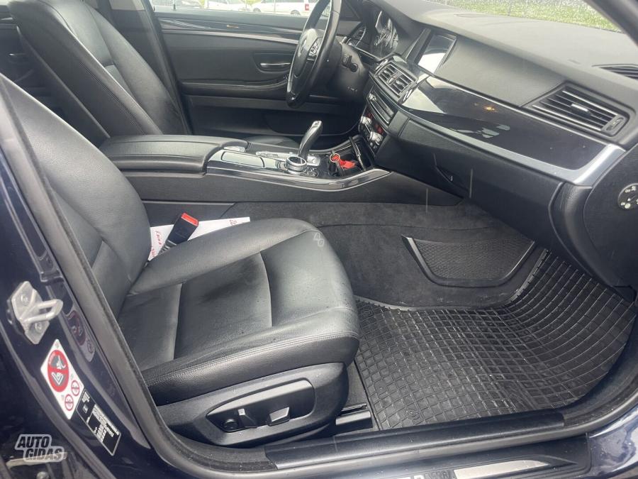 Black BMW 520 2016 in Kaunas, with an engine capacity of 2.00 L and mileage of 210 thousand km for 12100 €, photo 33 on AUTOMOTO.COM.LV