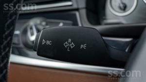 Black BMW 520 2016 in Riga, with an engine capacity of 2.00 L and mileage of 268 thousand km for 11490 €, photo 24 on AUTOMOTO.COM.LV