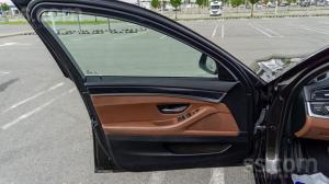 Black BMW 520 2016 in Riga, with an engine capacity of 2.00 L and mileage of 268 thousand km for 11490 €, photo 27 on AUTOMOTO.COM.LV