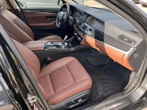 Black BMW 520 2016 in Riga, with an engine capacity of 2.00 L and mileage of 254 thousand km for 11950 €, photo 12 on AUTOMOTO.COM.LV