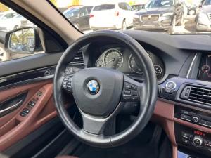 Black BMW 520 2016 in Riga, with an engine capacity of 2.00 L and mileage of 254 thousand km for 11950 €, photo 15 on AUTOMOTO.COM.LV