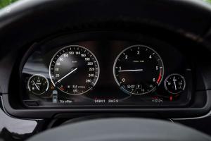 Melns BMW 520 2016 Elektrėnai, ar dzinēja tilpumu 2.00 L un nobraukumu 240 tūkst. km par 11500 €, foto 21 vietnē AUTOMOTO.COM.LV