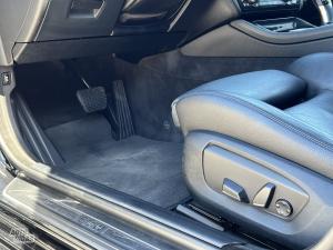 Black BMW 520 2016 in Klaipeda, with an engine capacity of 2.00 L and mileage of 310 thousand km for 12500 €, photo 12 on AUTOMOTO.COM.LV