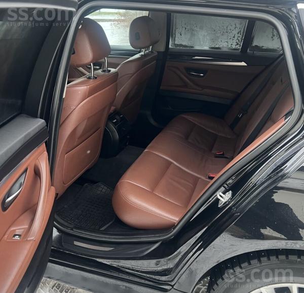 Melns BMW 520 2016 Rīga, ar dzinēja tilpumu 2.00 L un nobraukumu 255 tūkst. km par 11990 €, foto 9 vietnē AUTOMOTO.COM.LV
