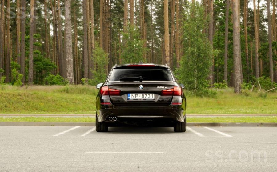 Black BMW 520 2016 in Riga, with an engine capacity of 2.00 L and mileage of 268 thousand km for 10590 €, photo 7 on AUTOMOTO.COM.LV