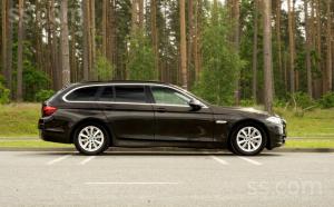 Black BMW 520 2016 in Riga, with an engine capacity of 2.00 L and mileage of 268 thousand km for 10590 €, photo 9 on AUTOMOTO.COM.LV