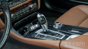 Black BMW 520 2016 in Riga, with an engine capacity of 2.00 L and mileage of 268 thousand km for 10590 €, photo 15 on AUTOMOTO.COM.LV