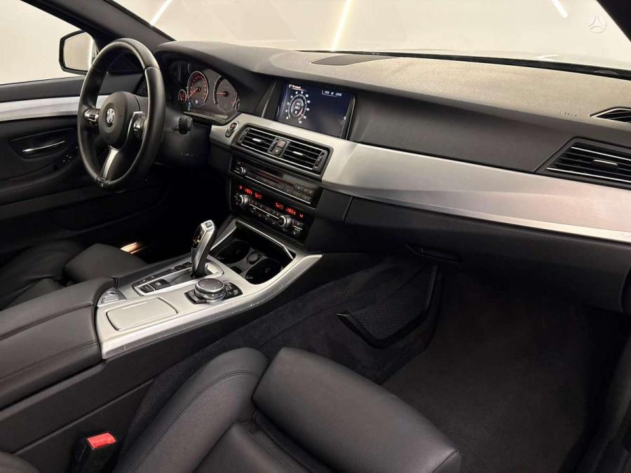 Melns BMW 520 2016 Marijampole, ar dzinēja tilpumu 2.00 L un nobraukumu 213 tūkst. km par 14999 €, foto 7 vietnē AUTOMOTO.COM.LV