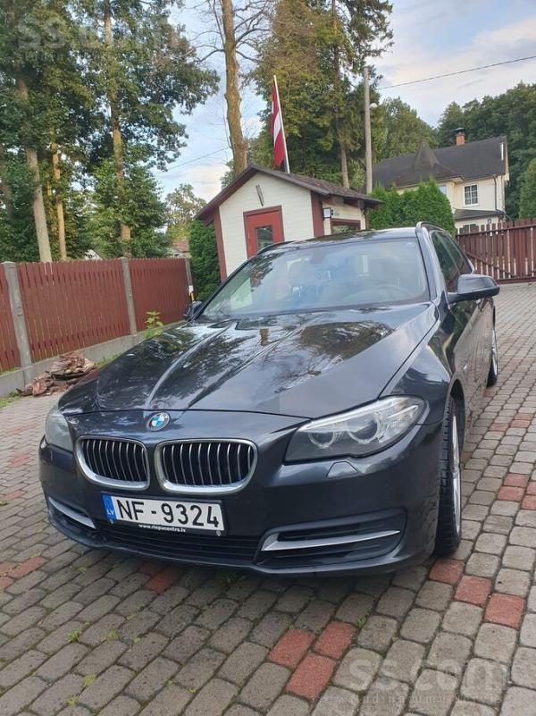 Black BMW 520 2016 in Riga, with an engine capacity of 2.00 L and mileage of 370 thousand km for 8500 €, photo 1 on AUTOMOTO.COM.LV