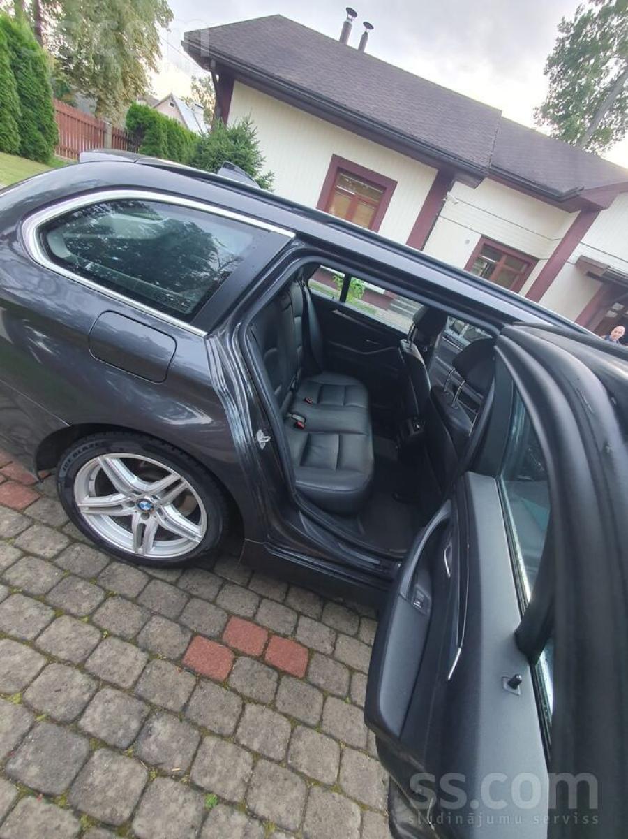Black BMW 520 2016 in Riga, with an engine capacity of 2.00 L and mileage of 370 thousand km for 8500 €, photo 6 on AUTOMOTO.COM.LV