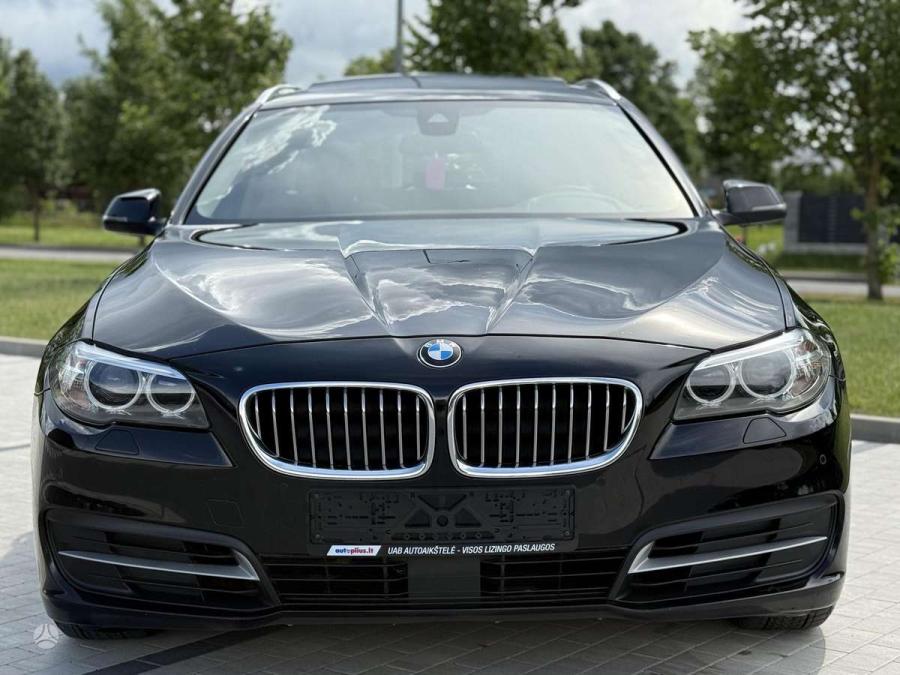Black BMW 520 2016 in Siauliai, with an engine capacity of 2.00 L and mileage of 299 thousand km for 10950 €, photo 12 on AUTOMOTO.COM.LV