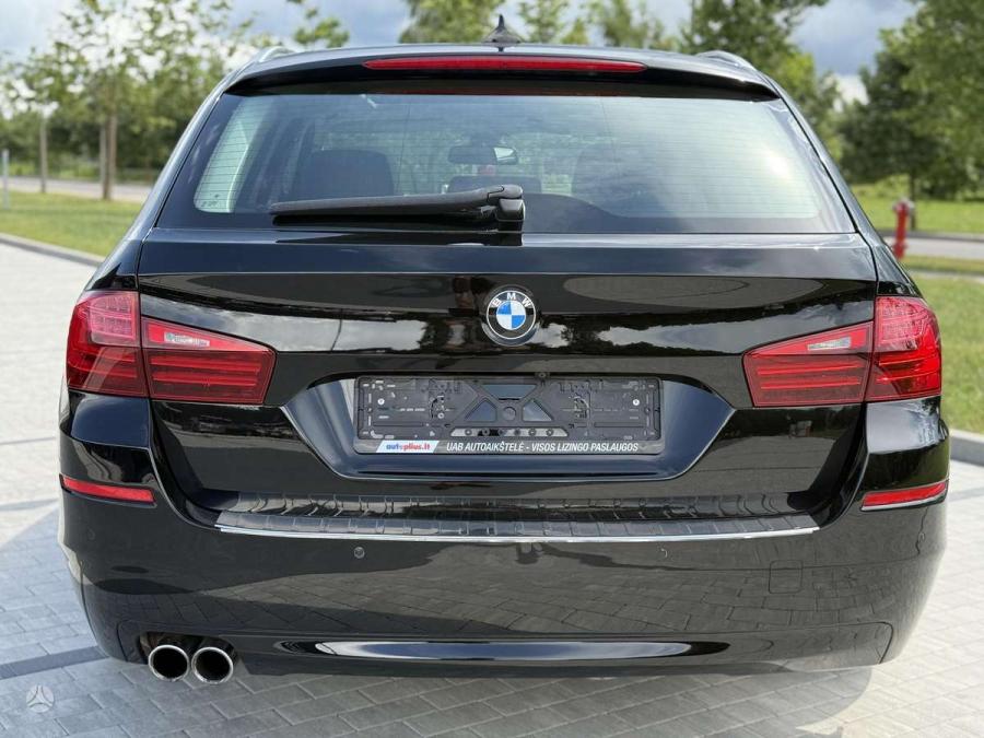 Black BMW 520 2016 in Siauliai, with an engine capacity of 2.00 L and mileage of 299 thousand km for 10950 €, photo 13 on AUTOMOTO.COM.LV
