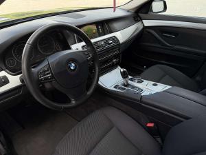 Black BMW 520 2016 in Siauliai, with an engine capacity of 2.00 L and mileage of 299 thousand km for 10950 €, photo 19 on AUTOMOTO.COM.LV