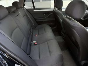 Black BMW 520 2016 in Siauliai, with an engine capacity of 2.00 L and mileage of 299 thousand km for 10950 €, photo 26 on AUTOMOTO.COM.LV