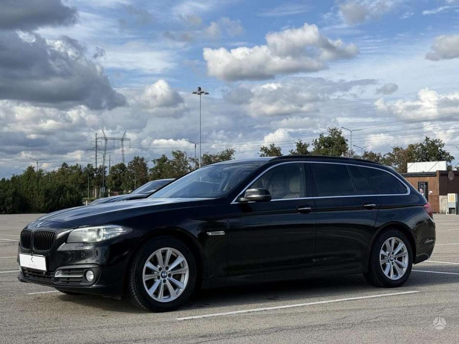 Black BMW 520 2016 in Siauliai, with an engine capacity of 2.00 L and mileage of 346 thousand km for 7900 €, photo 1 on AUTOMOTO.COM.LV