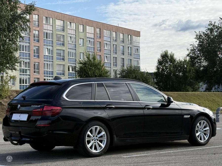 Black BMW 520 2016 in Siauliai, with an engine capacity of 2.00 L and mileage of 346 thousand km for 7900 €, photo 5 on AUTOMOTO.COM.LV