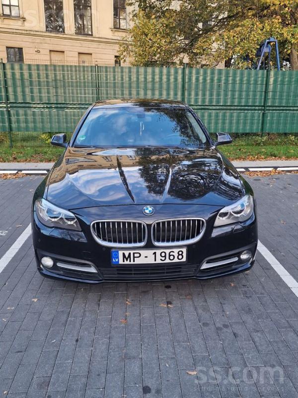 Black BMW 520 2016 in Jelgava, with an engine capacity of 2.00 L and mileage of 375 thousand km for 10100 €, photo 1 on AUTOMOTO.COM.LV