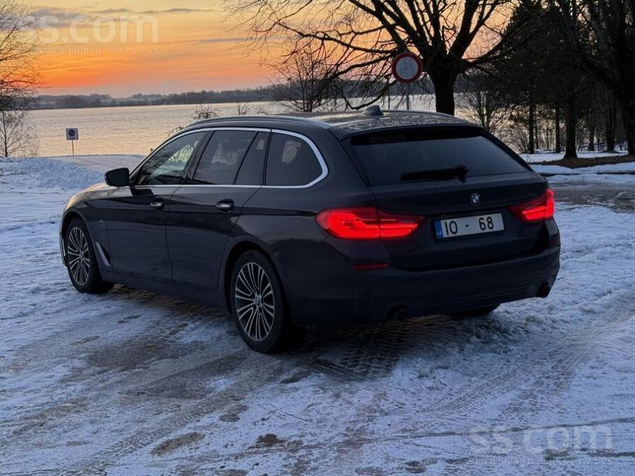 Black BMW 520 2017 in Aizkraukle, with an engine capacity of 2.00 L and mileage of 0 thousand km for 8000 €, photo 23 on AUTOMOTO.COM.LV