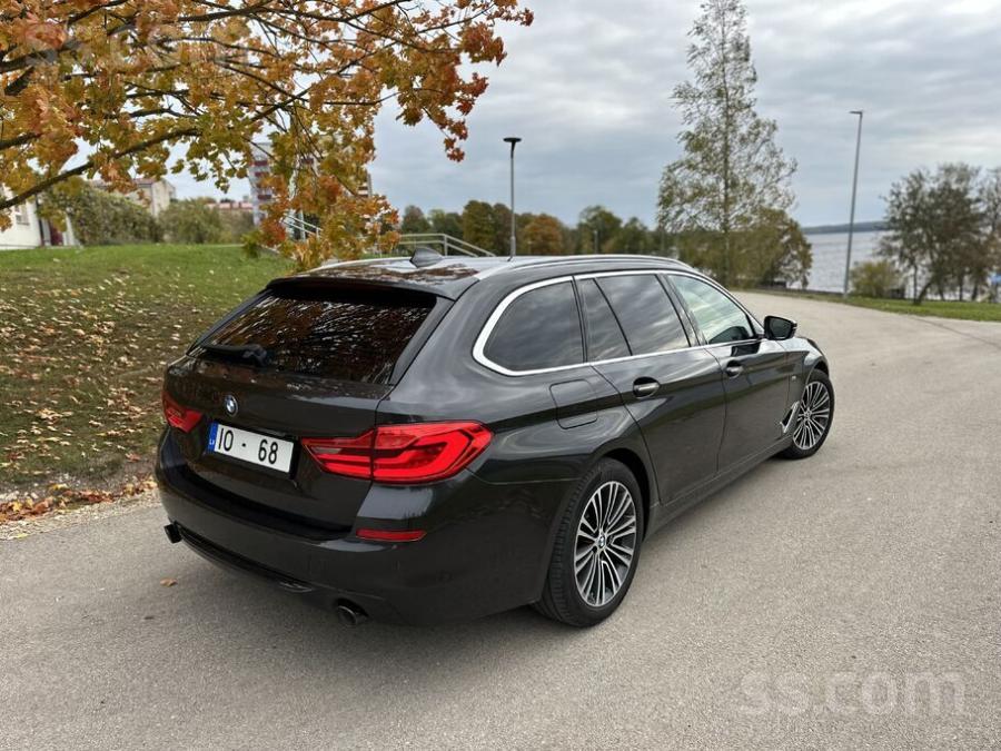 Melns BMW 520 2017 Aizkraukle, ar dzinēja tilpumu 2.00 L un nobraukumu 0 tūkst. km par 16300 €, foto 8 vietnē AUTOMOTO.COM.LV