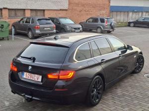 Black BMW 520 2017 in Silute, with an engine capacity of 2.00 L and mileage of 258 thousand km for 7999 €, photo 5 on AUTOMOTO.COM.LV