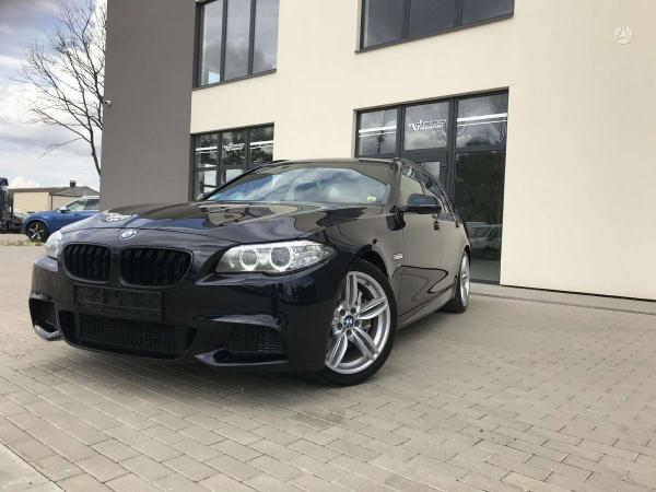 Melns BMW 520 2017 Marijampole, ar dzinēja tilpumu 2.00 L un nobraukumu 272 tūkst. km par 10500 €, foto 1 vietnē AUTOMOTO.COM.LV