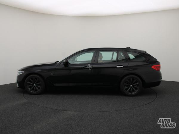 Black BMW 520 2017 in Vilnius, with an engine capacity of 2.00 L and mileage of 195 thousand km for 19499 €, photo 6 on AUTOMOTO.COM.LV