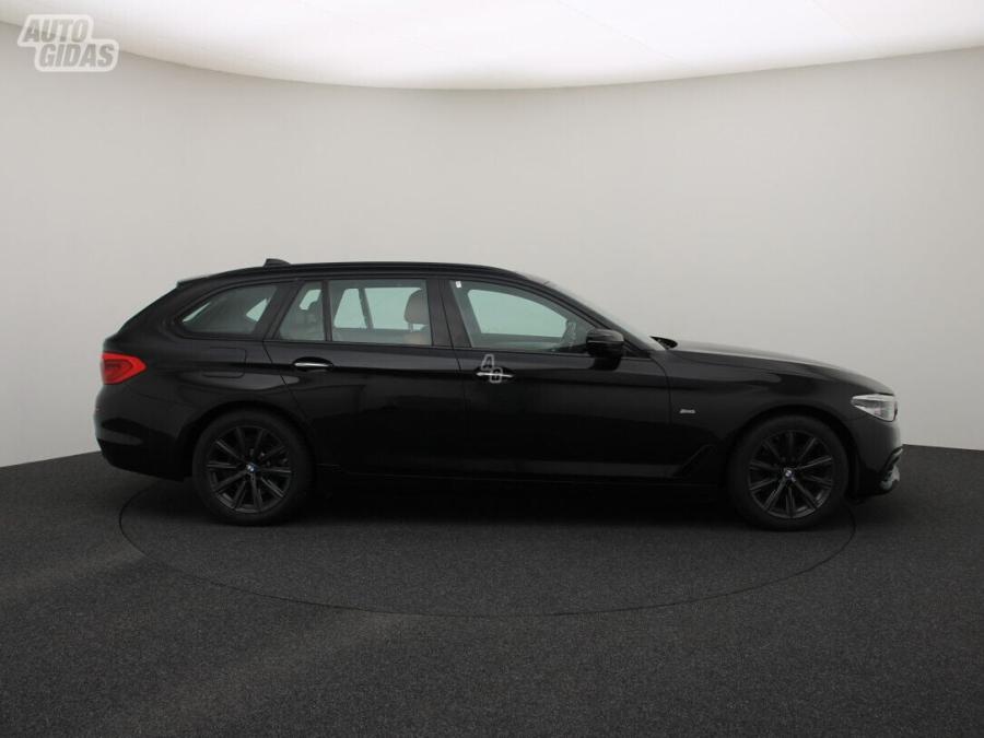 Black BMW 520 2017 in Vilnius, with an engine capacity of 2.00 L and mileage of 195 thousand km for 19499 €, photo 9 on AUTOMOTO.COM.LV