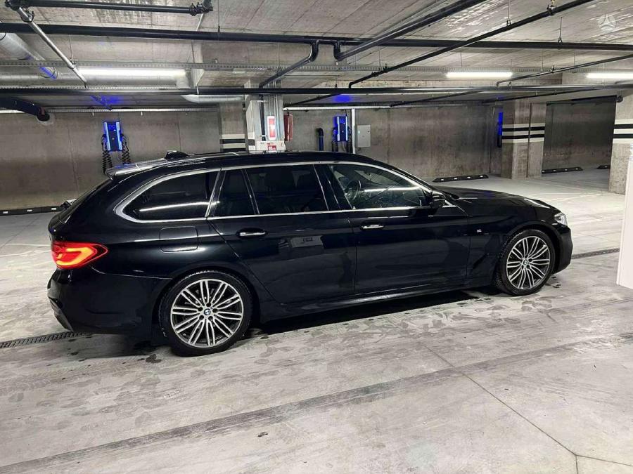 Melns BMW 520 2017 Panevēža, ar dzinēja tilpumu 2.00 L un nobraukumu 194 tūkst. km par 19000 €, foto 2 vietnē AUTOMOTO.COM.LV