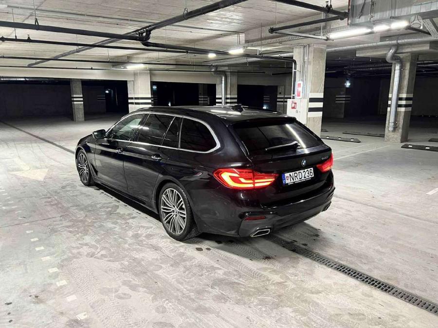 Melns BMW 520 2017 Panevēža, ar dzinēja tilpumu 2.00 L un nobraukumu 194 tūkst. km par 19000 €, foto 6 vietnē AUTOMOTO.COM.LV