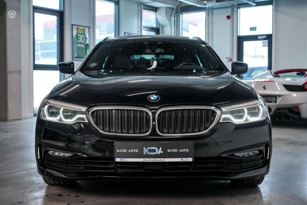 Black BMW 520 2017 in Kaunas, with an engine capacity of 2.00 L and mileage of 249 thousand km for 19950 €, photo 3 on AUTOMOTO.COM.LV