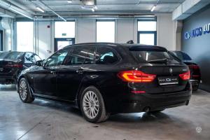 Black BMW 520 2017 in Kaunas, with an engine capacity of 2.00 L and mileage of 249 thousand km for 19950 €, photo 8 on AUTOMOTO.COM.LV