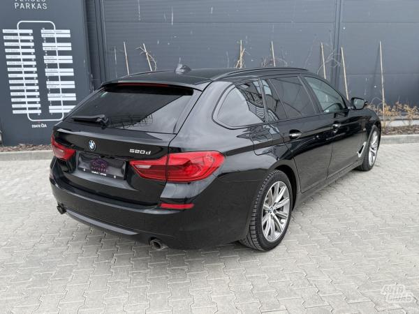 Melns BMW 520 2017 Viļņa, ar dzinēja tilpumu 2.00 L un nobraukumu 299 tūkst. km par 17500 €, foto 9 vietnē AUTOMOTO.COM.LV