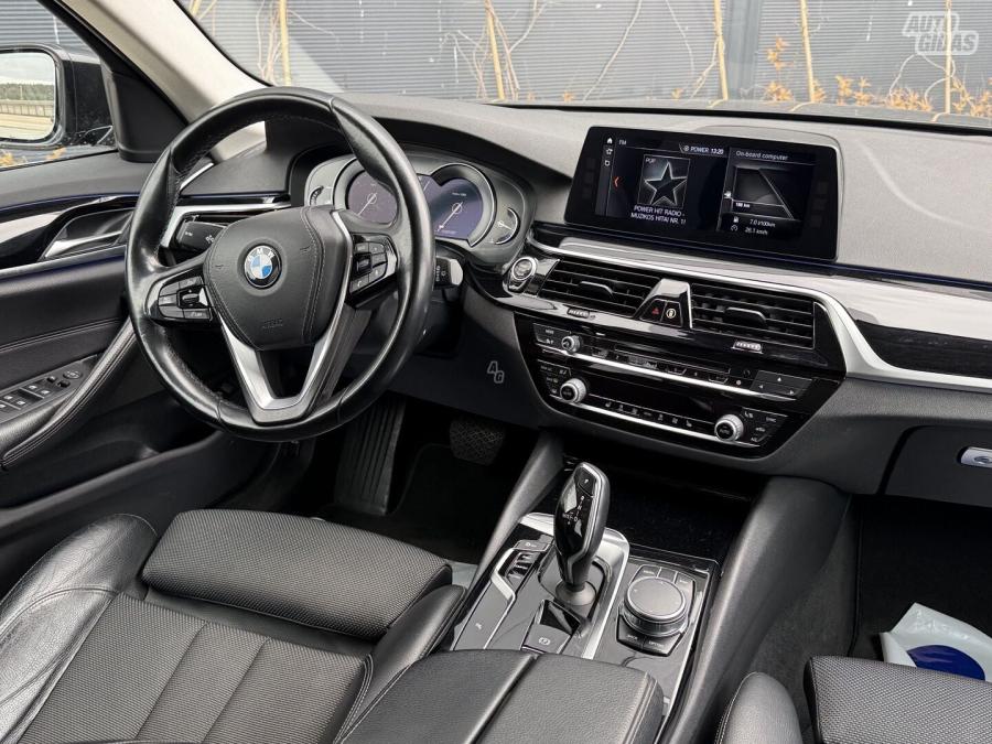 Melns BMW 520 2017 Viļņa, ar dzinēja tilpumu 2.00 L un nobraukumu 299 tūkst. km par 17500 €, foto 13 vietnē AUTOMOTO.COM.LV