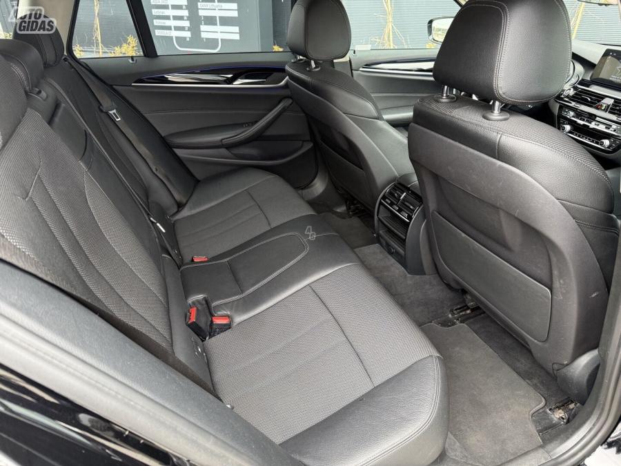 Melns BMW 520 2017 Viļņa, ar dzinēja tilpumu 2.00 L un nobraukumu 299 tūkst. km par 17500 €, foto 16 vietnē AUTOMOTO.COM.LV