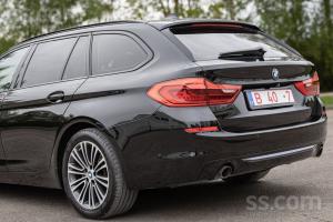 Black BMW 520 2017 in Tukums, with an engine capacity of 2.00 L and mileage of 269 thousand km for 15990 €, photo 10 on AUTOMOTO.COM.LV