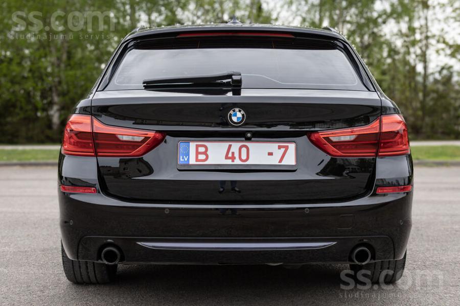 Black BMW 520 2017 in Tukums, with an engine capacity of 2.00 L and mileage of 269 thousand km for 15990 €, photo 11 on AUTOMOTO.COM.LV