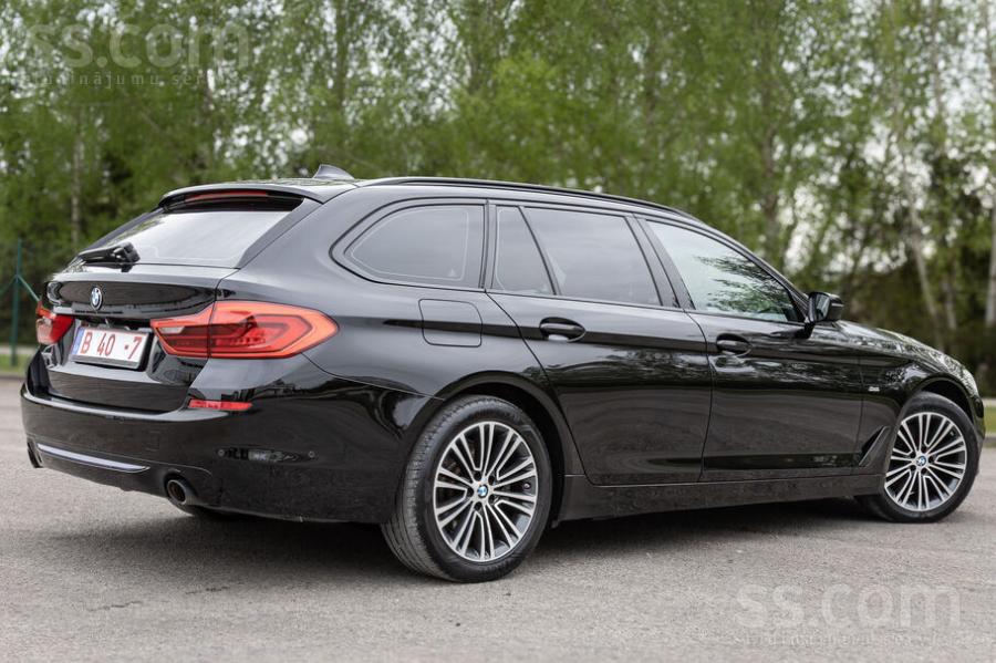Black BMW 520 2017 in Tukums, with an engine capacity of 2.00 L and mileage of 269 thousand km for 15990 €, photo 13 on AUTOMOTO.COM.LV