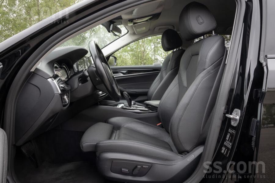 Black BMW 520 2017 in Tukums, with an engine capacity of 2.00 L and mileage of 269 thousand km for 15990 €, photo 15 on AUTOMOTO.COM.LV