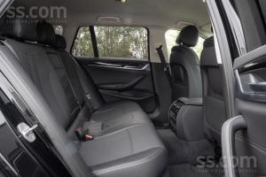 Black BMW 520 2017 in Tukums, with an engine capacity of 2.00 L and mileage of 269 thousand km for 15990 €, photo 19 on AUTOMOTO.COM.LV
