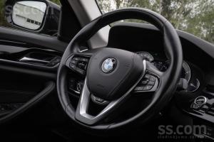 Black BMW 520 2017 in Tukums, with an engine capacity of 2.00 L and mileage of 269 thousand km for 15990 €, photo 21 on AUTOMOTO.COM.LV