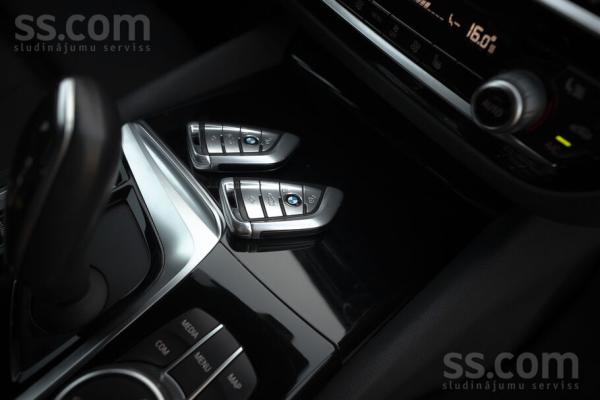 Melns BMW 520 2017 Rīga, ar dzinēja tilpumu 2.00 L un nobraukumu 270 tūkst. km par 14500 €, foto 8 vietnē AUTOMOTO.COM.LV