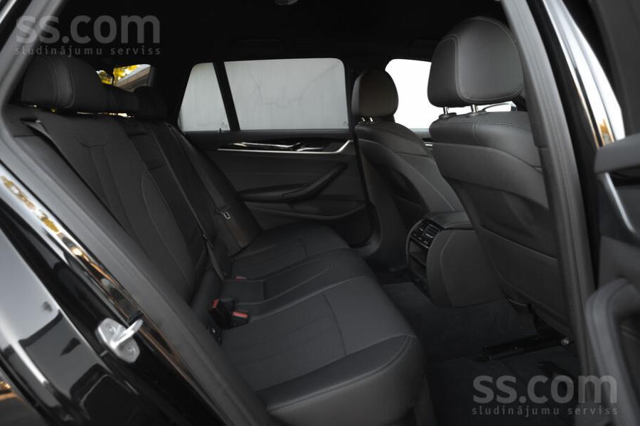 Melns BMW 520 2017 Rīga, ar dzinēja tilpumu 2.00 L un nobraukumu 270 tūkst. km par 14500 €, foto 14 vietnē AUTOMOTO.COM.LV
