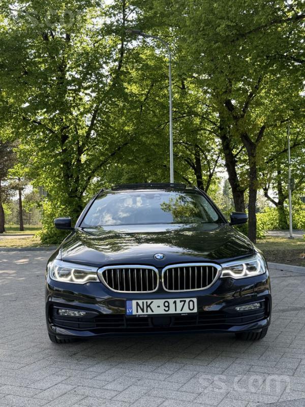 Black BMW 520 2017 in Riga, with an engine capacity of 2.00 L and mileage of 219 thousand km for 18700 €, photo 1 on AUTOMOTO.COM.LV